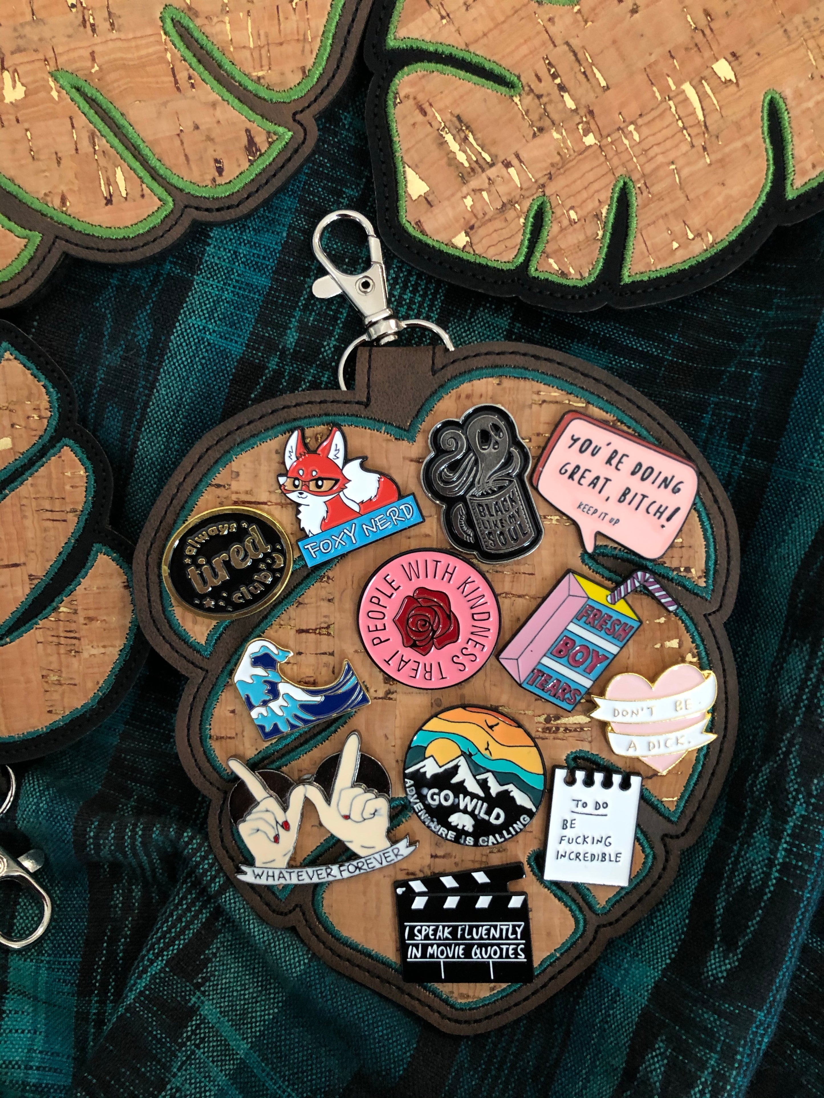 PinLeaf Portable Pin Display – ApplePine Designs